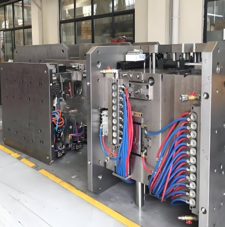 Cutting-Edge Mold Making for Automotive Manufacturers ...