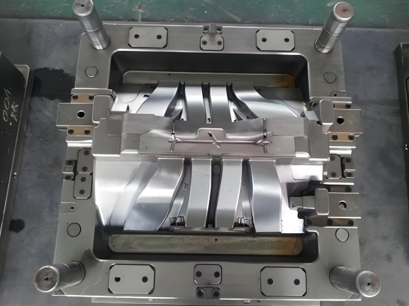 Revolutionary Injection Molds for Automotive Interiors ...